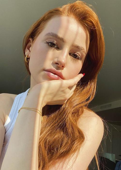 Madelaine Petsch [irtr] | Scrolller