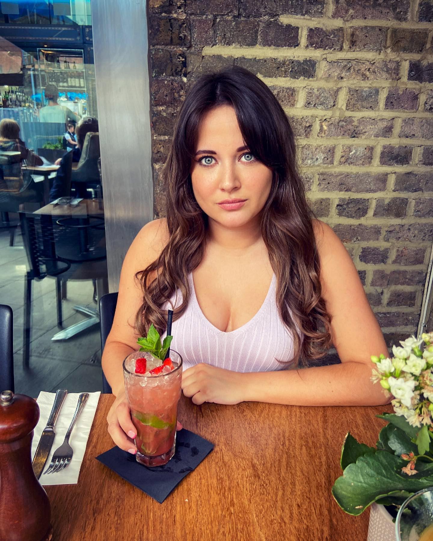 Madeline Duggan | Scrolller