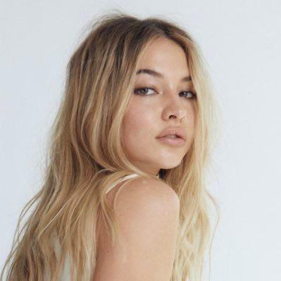 Madelyn Cline makes me so hard imagining her perfect mouth giving me and a bud a double barrel ...