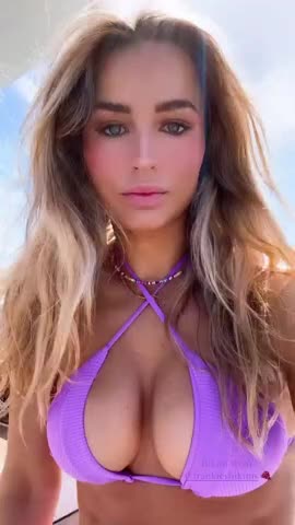 Madi Edwards | Scrolller