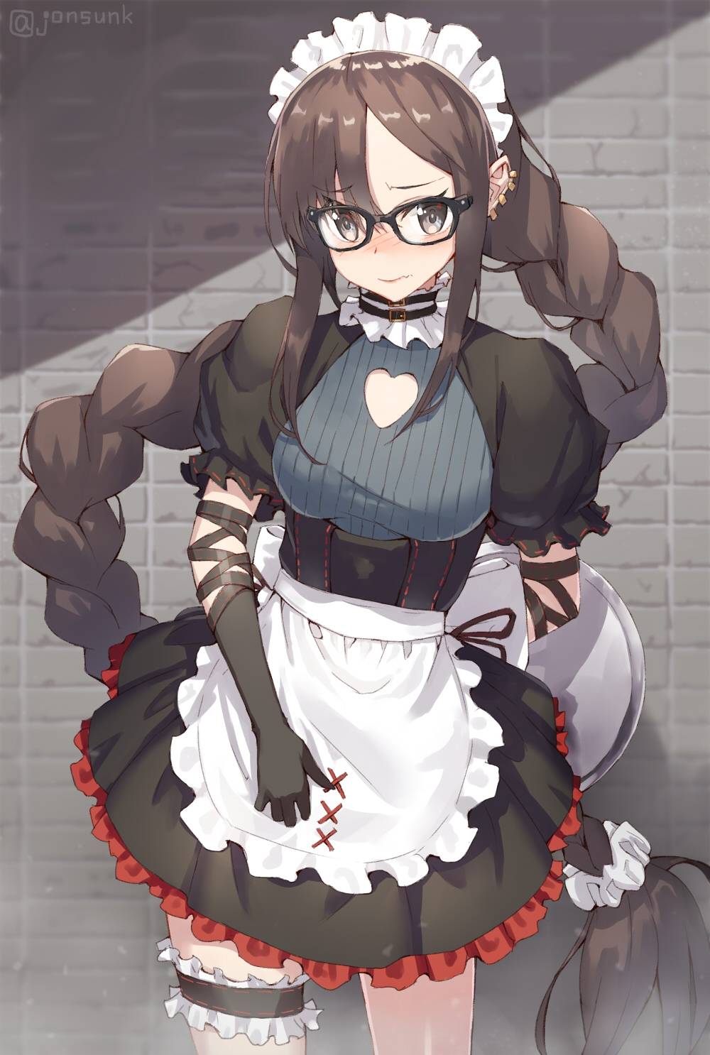Maid Yu | Scrolller