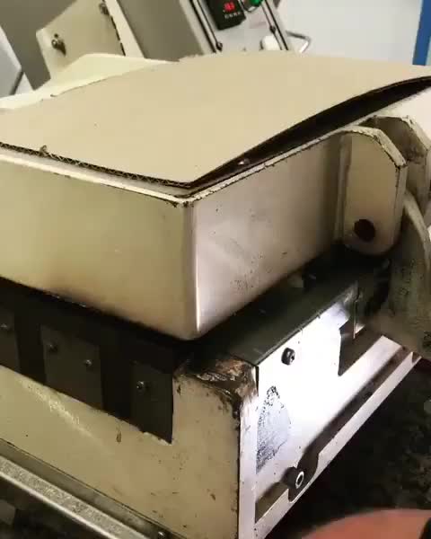 Making Ice Cream Cones | Scrolller