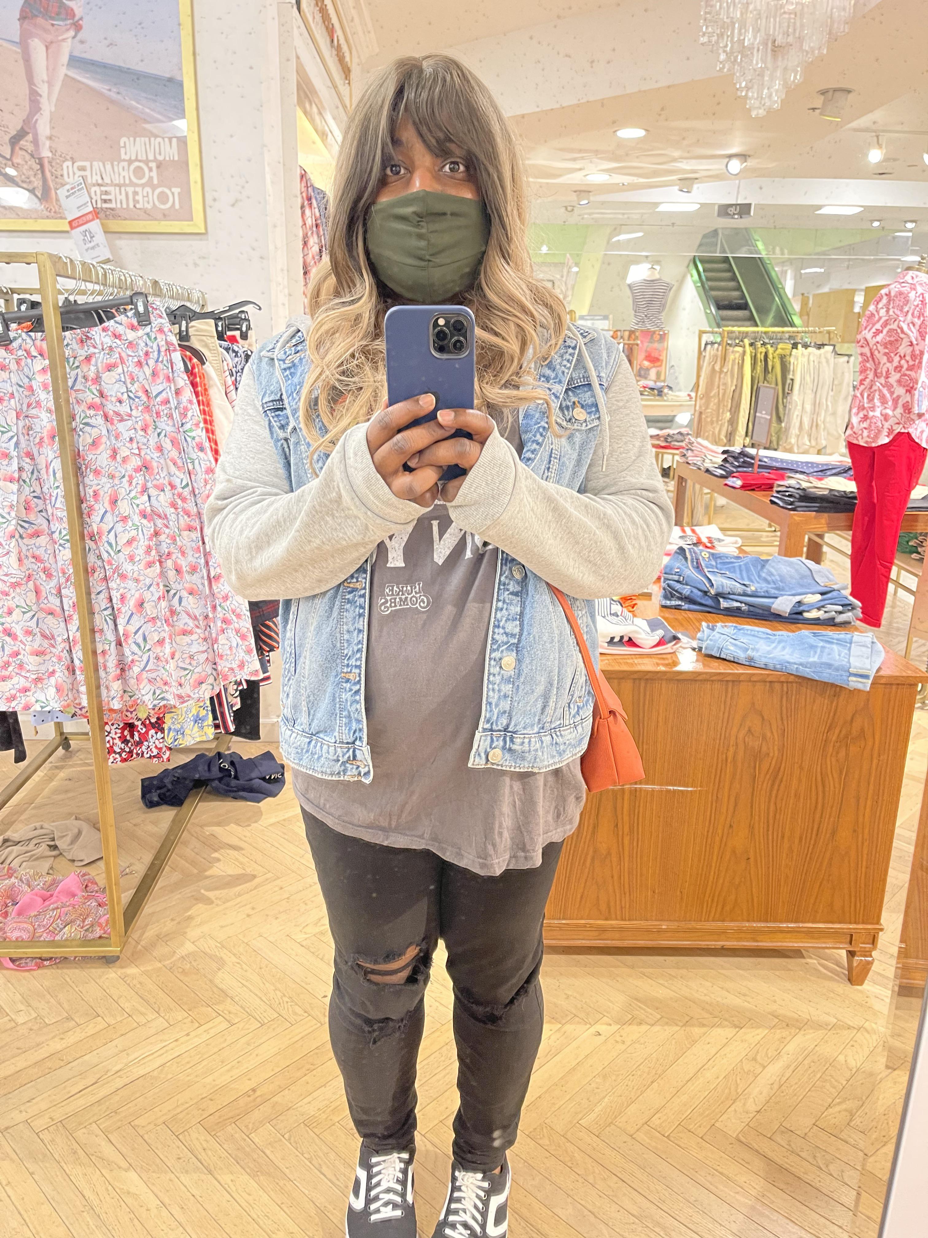 Mall selfie | Scrolller