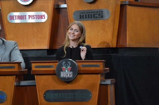 Mallory Edens | Scrolller