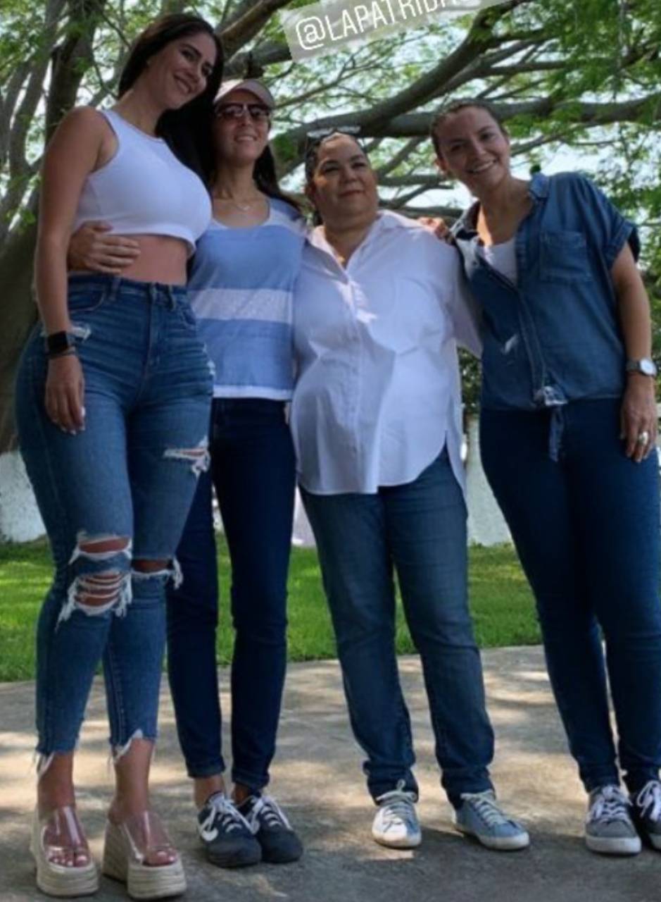 Mami Thicc | Scrolller