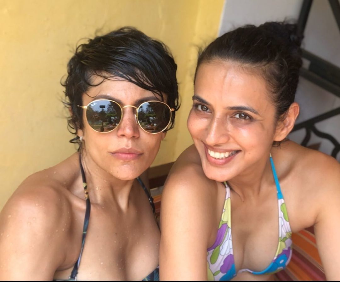 Mandira Bedi & Aparna Badlani | Scrolller