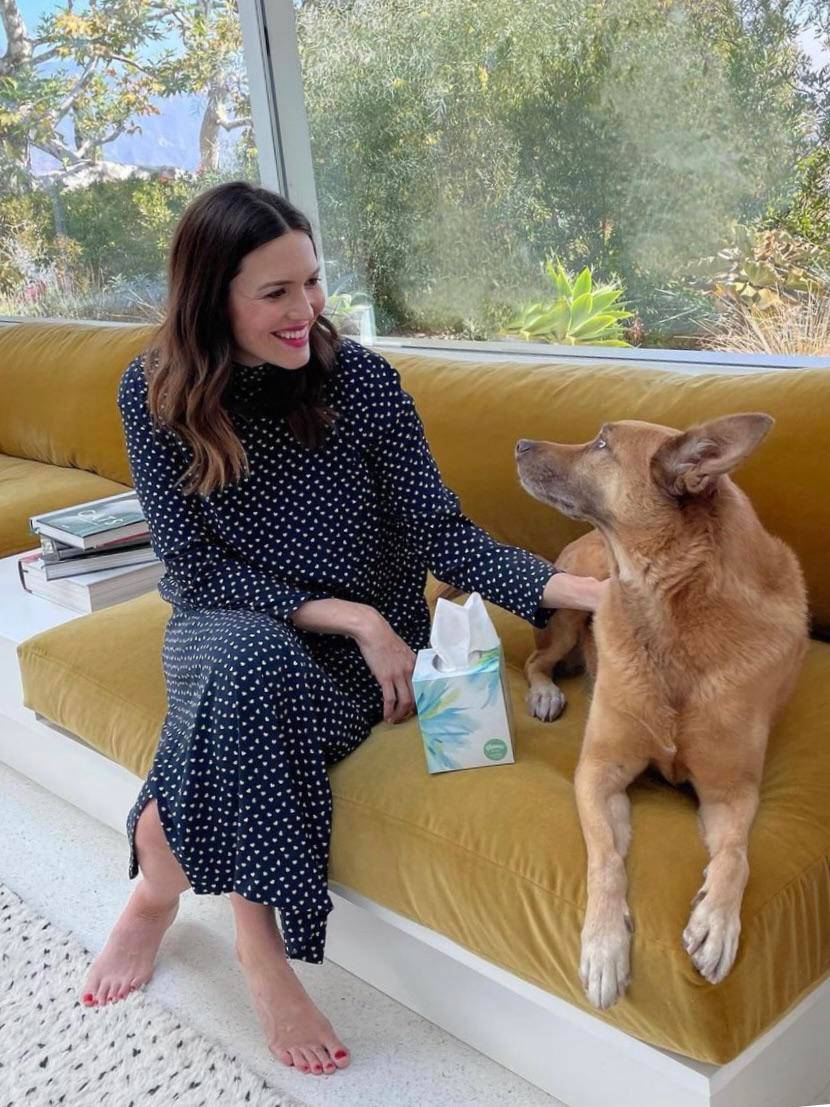 Mandy Moore | Scrolller