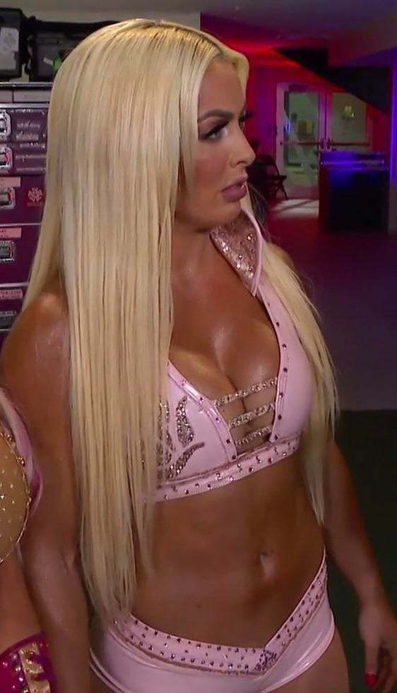 Mandy Rose is simply amazing | Scrolller