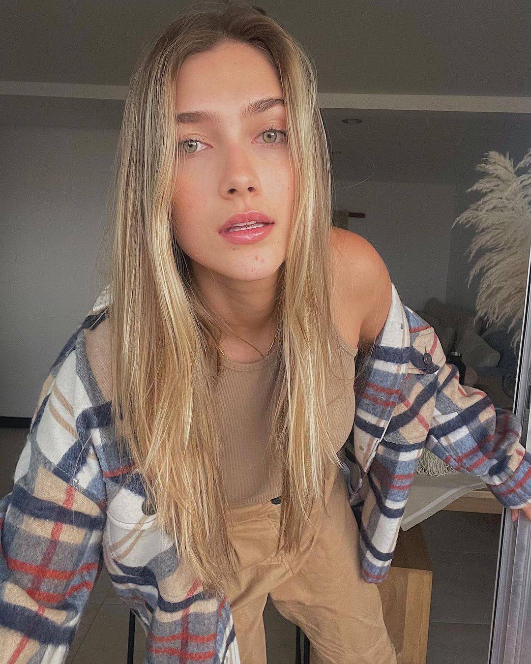 María Fernanda Aristizábal aka Miss Colombia | Scrolller