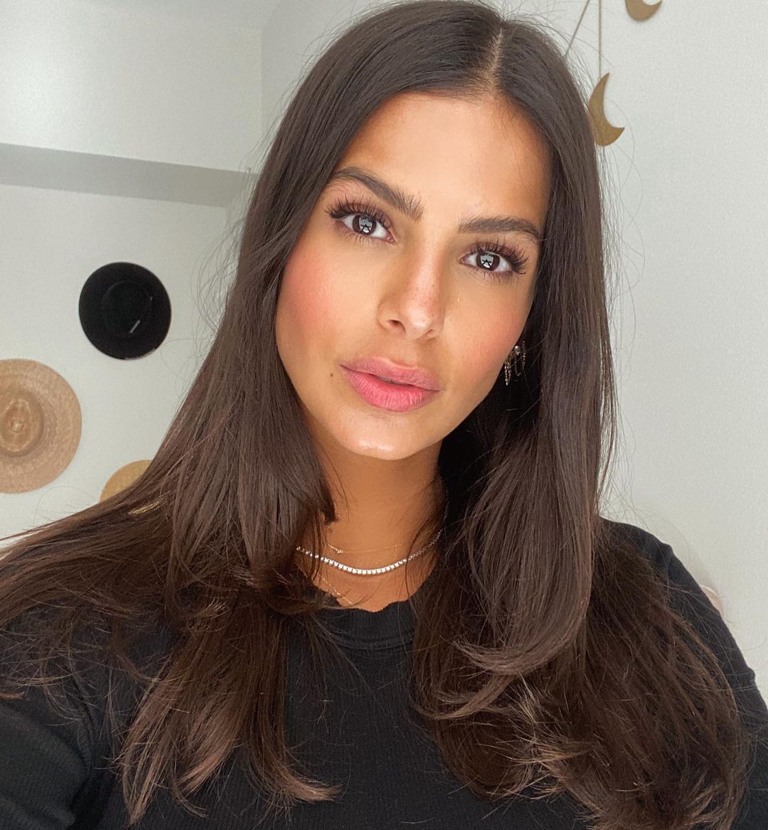 Marcela Braga | Scrolller