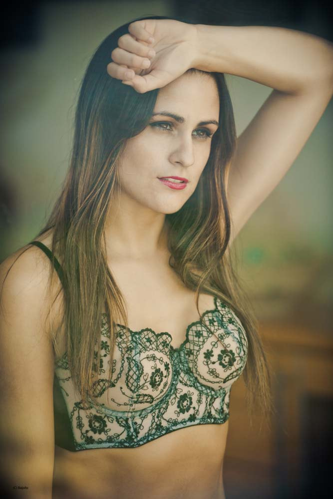 Maria Salas | Scrolller