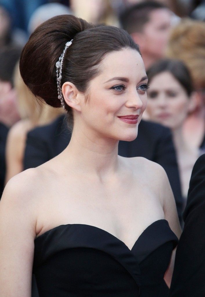 Marion Cotillard | Scrolller