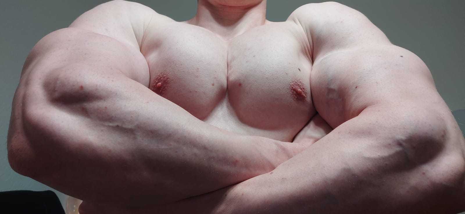 Massive Pec Perfection | Scrolller