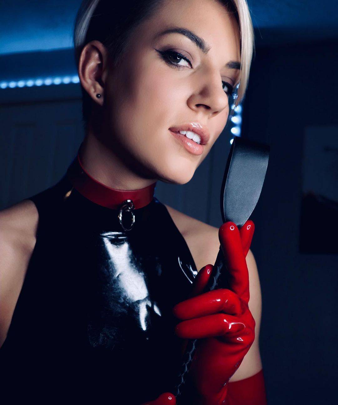 Matrix Dominatrix | Scrolller