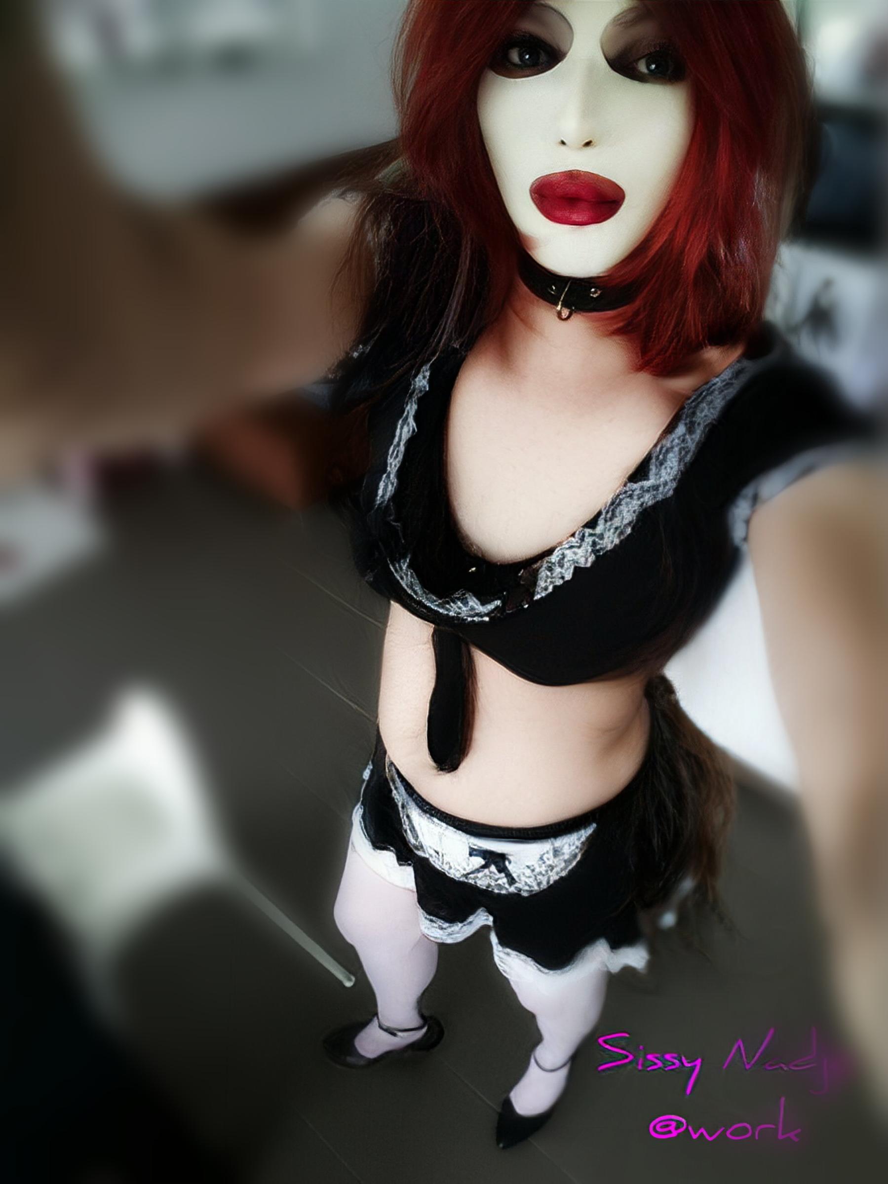 May I serve you? ️ | Scrolller