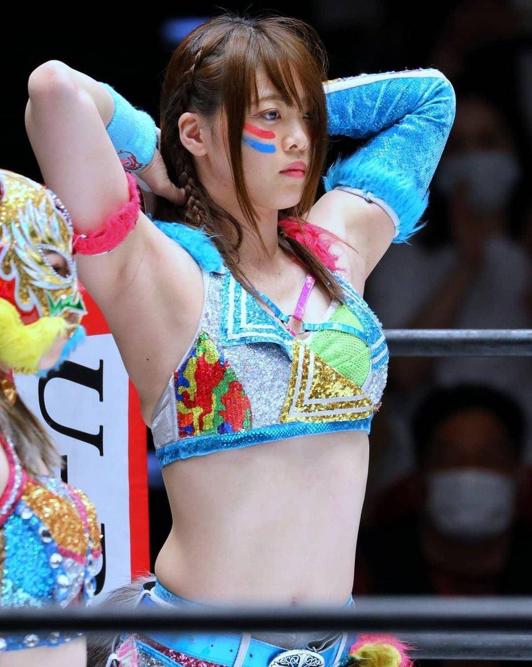 Mayu Iwatani | Scrolller