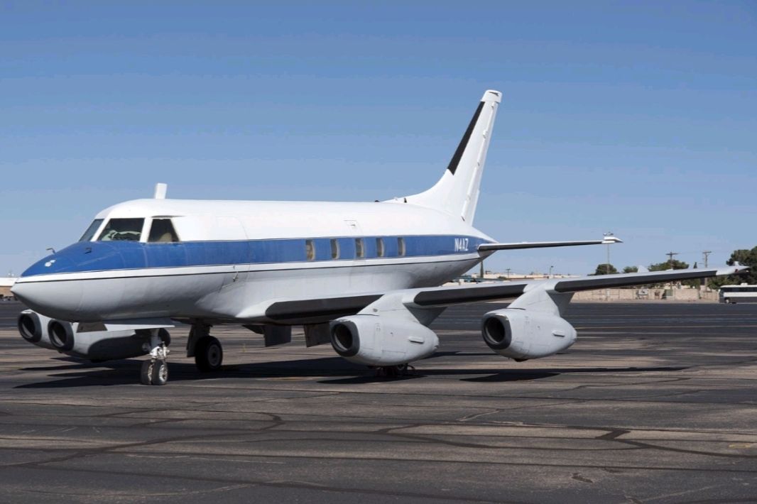 McDonnell 220 business jet | Scrolller