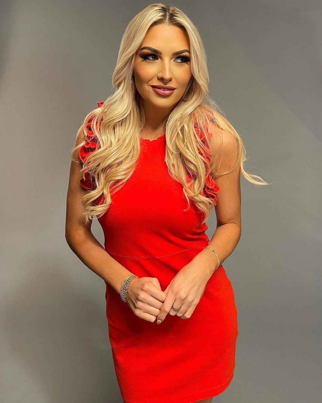 McKenzie Mitchell | Scrolller