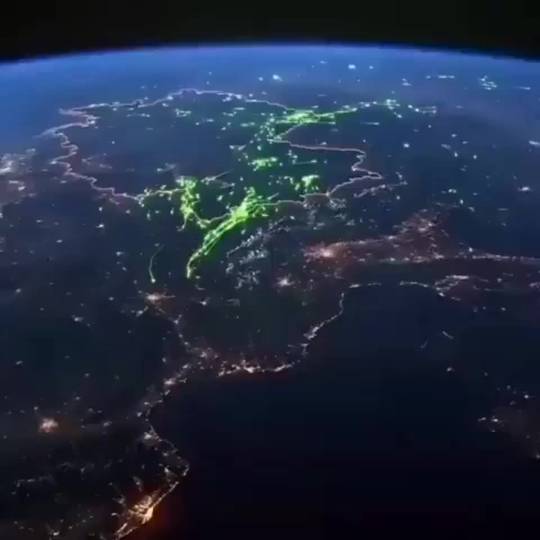 Mapping of bird migration in Europe | Scrolller