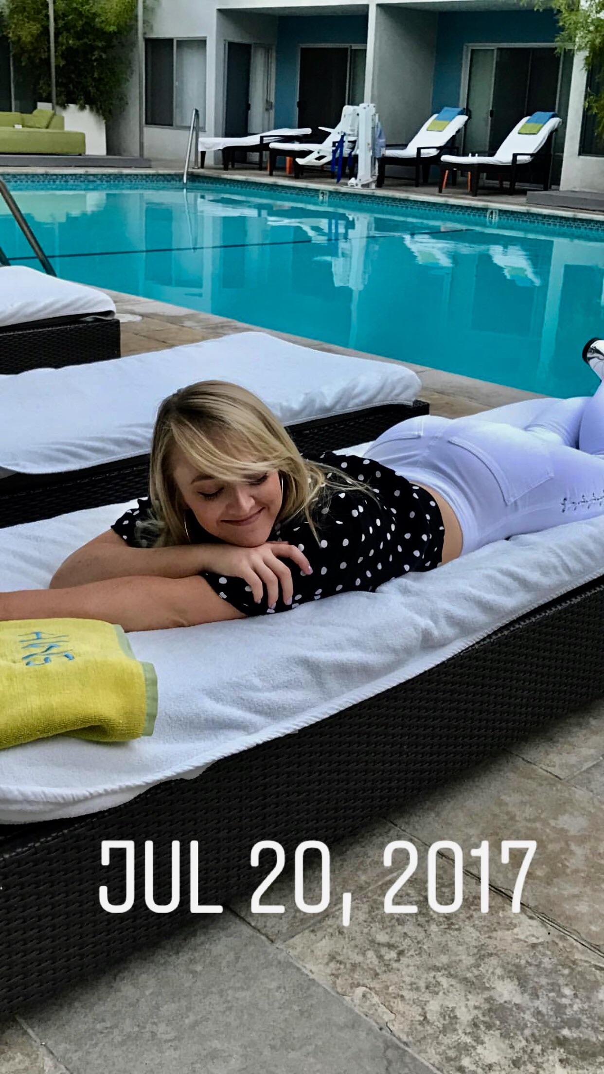 MeghanWMccarthy | Pictures | Scrolller