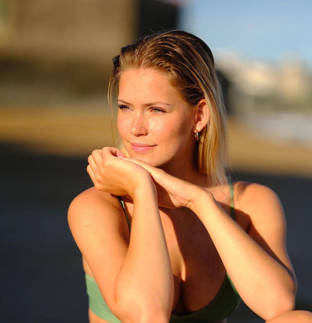 Melanie Kroll | Scrolller