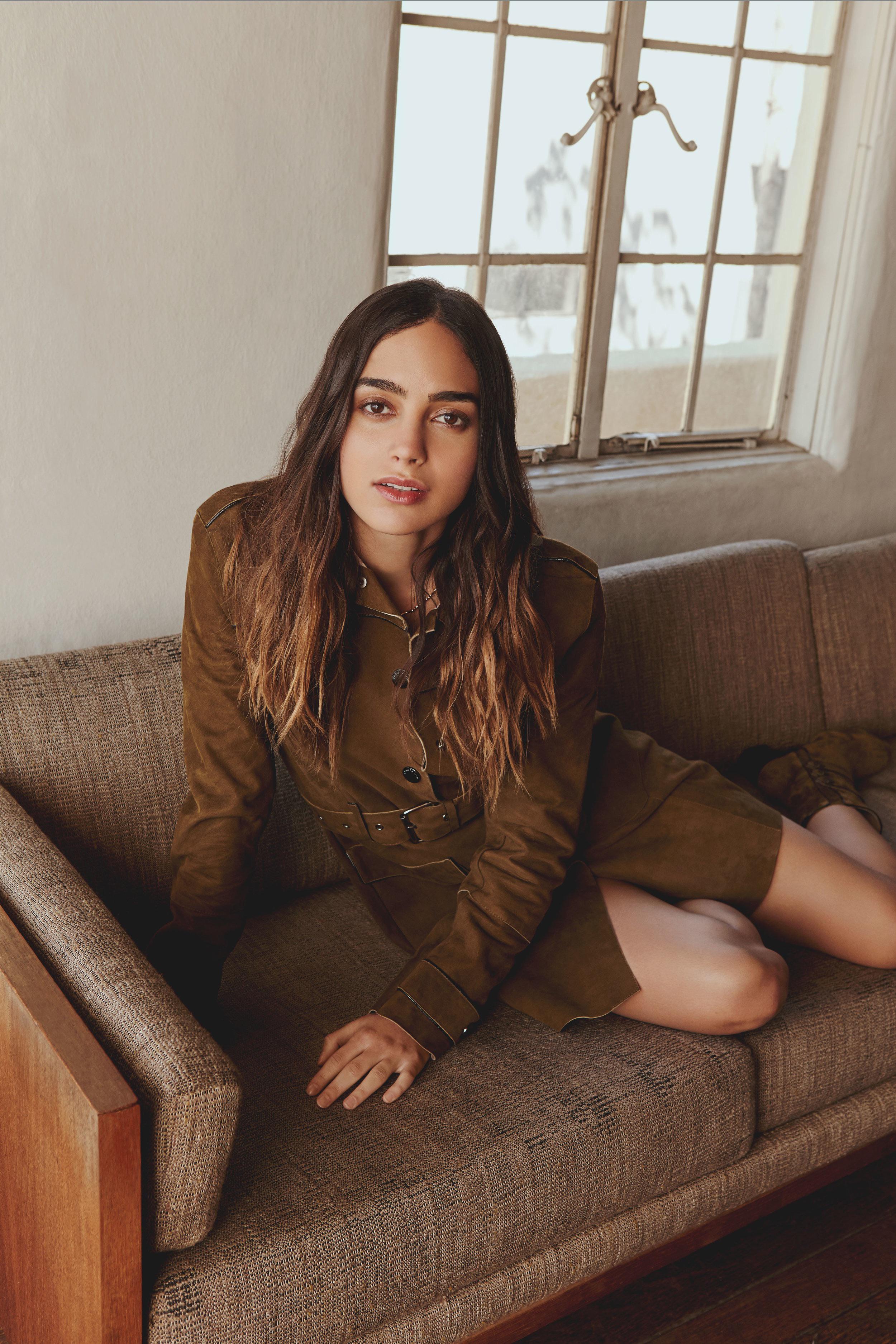 Melissa Barrera from In The Heights. Dios mio. | Scrolller