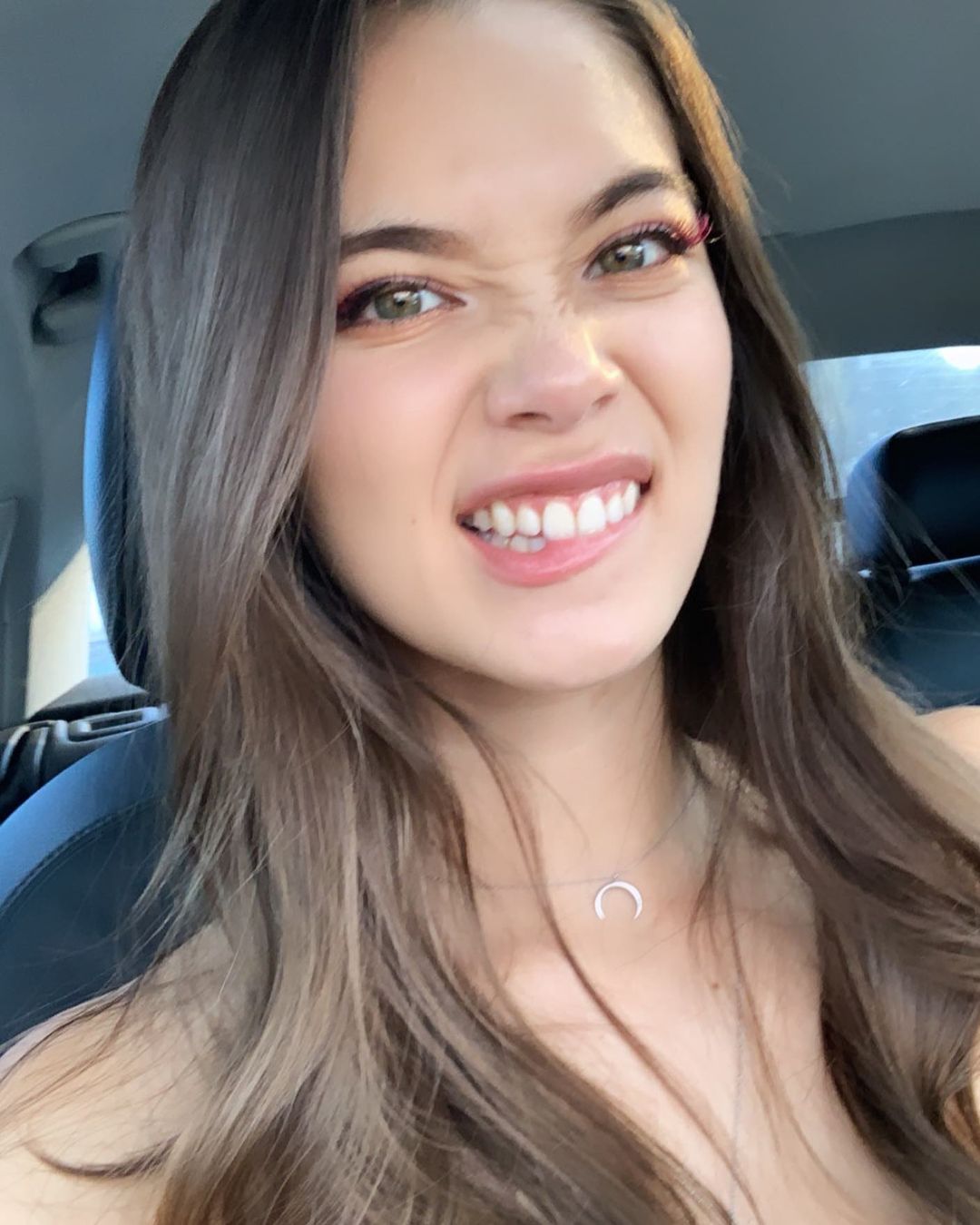 Melodi [irtr] | Scrolller