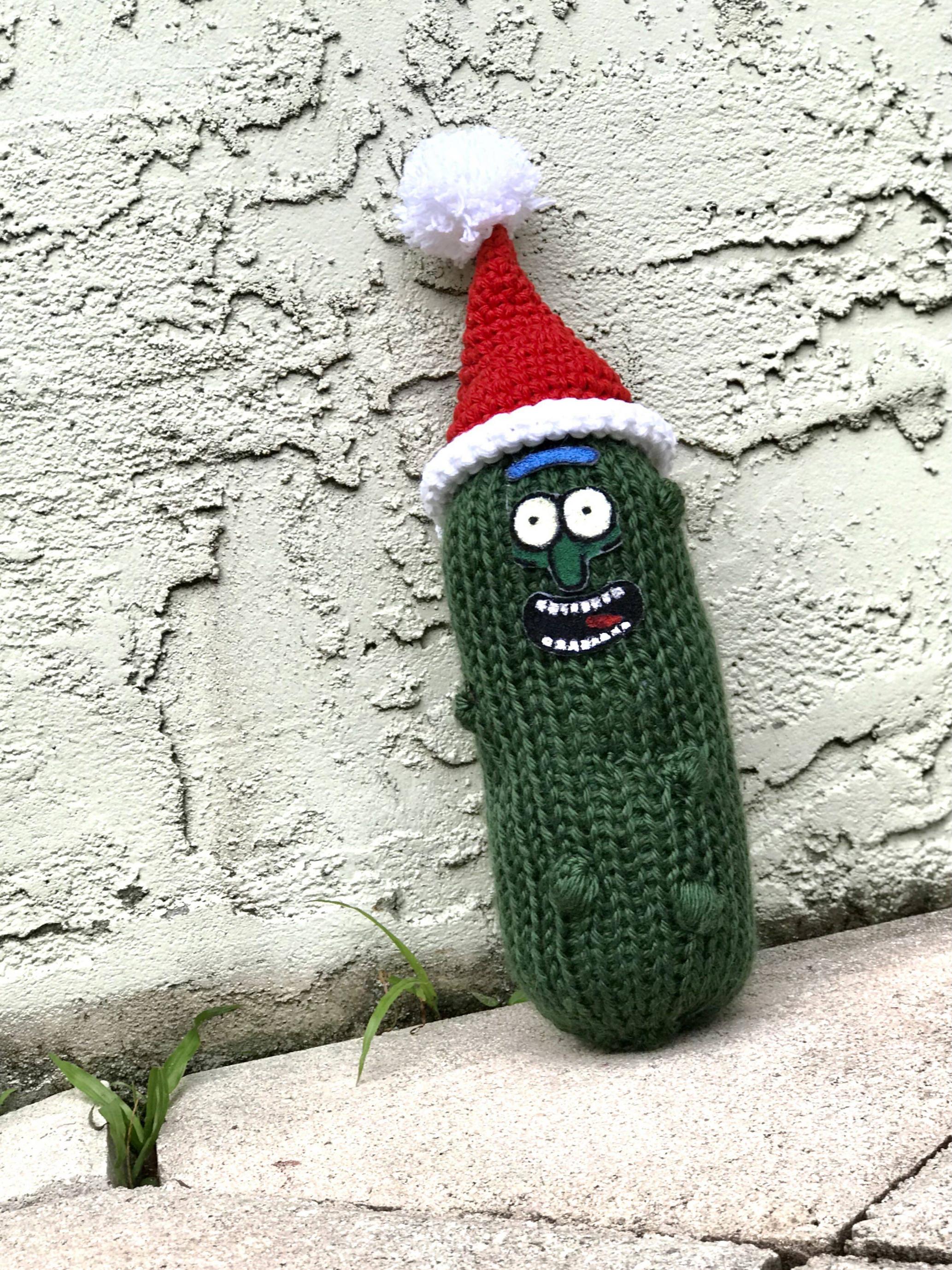 Merry Christmas from Pickle Rick | Scrolller