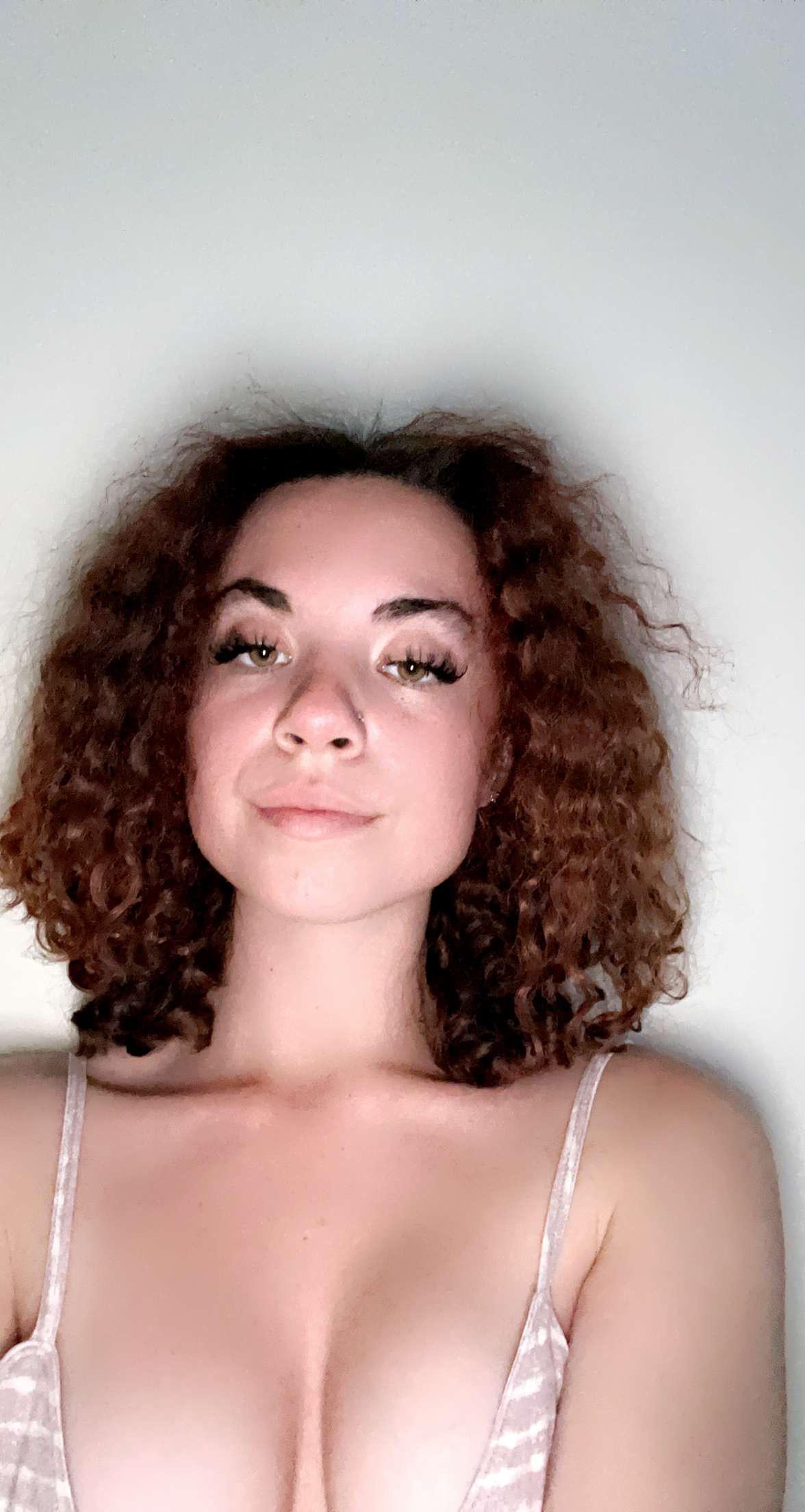 Hey ️ Message me | Scrolller