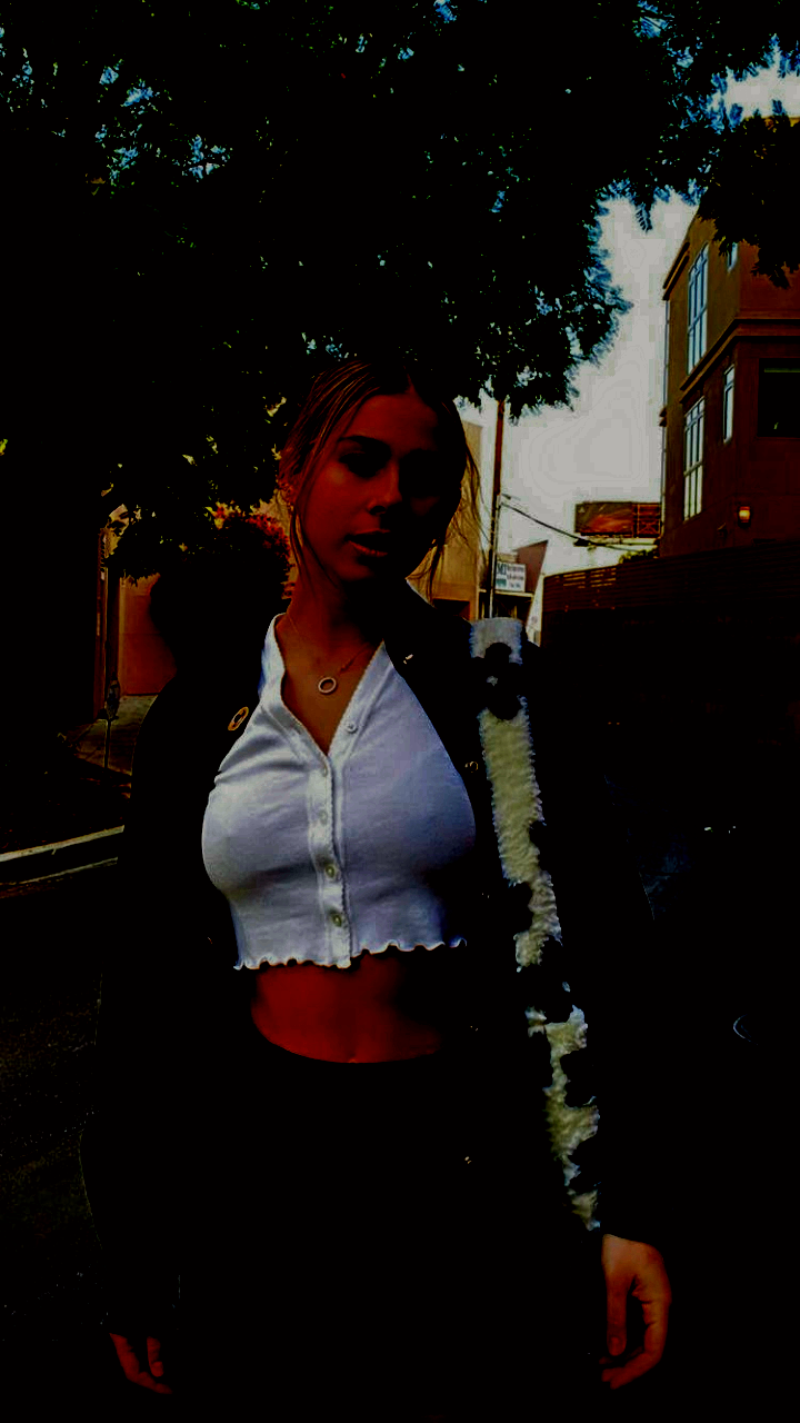 Messing with colours gives u results | Scrolller