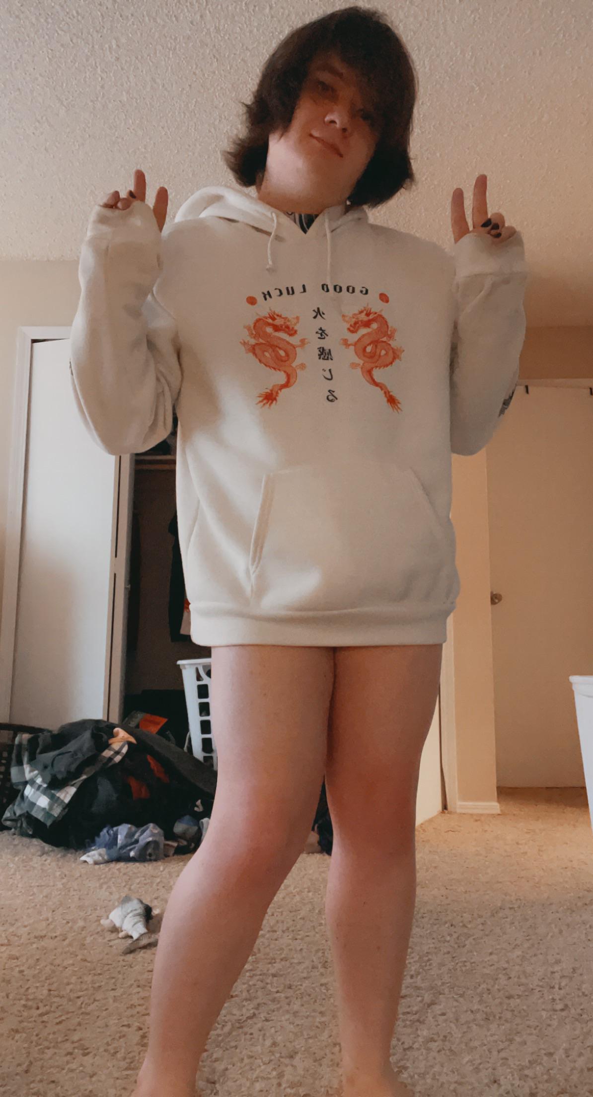 Messy hair, messy room but cute hoodie! | Scrolller