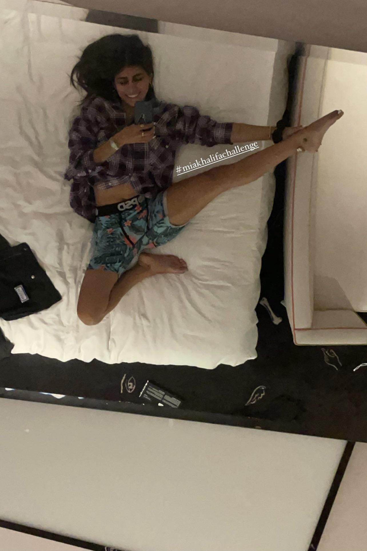 Mia khalifa ️ | Scrolller