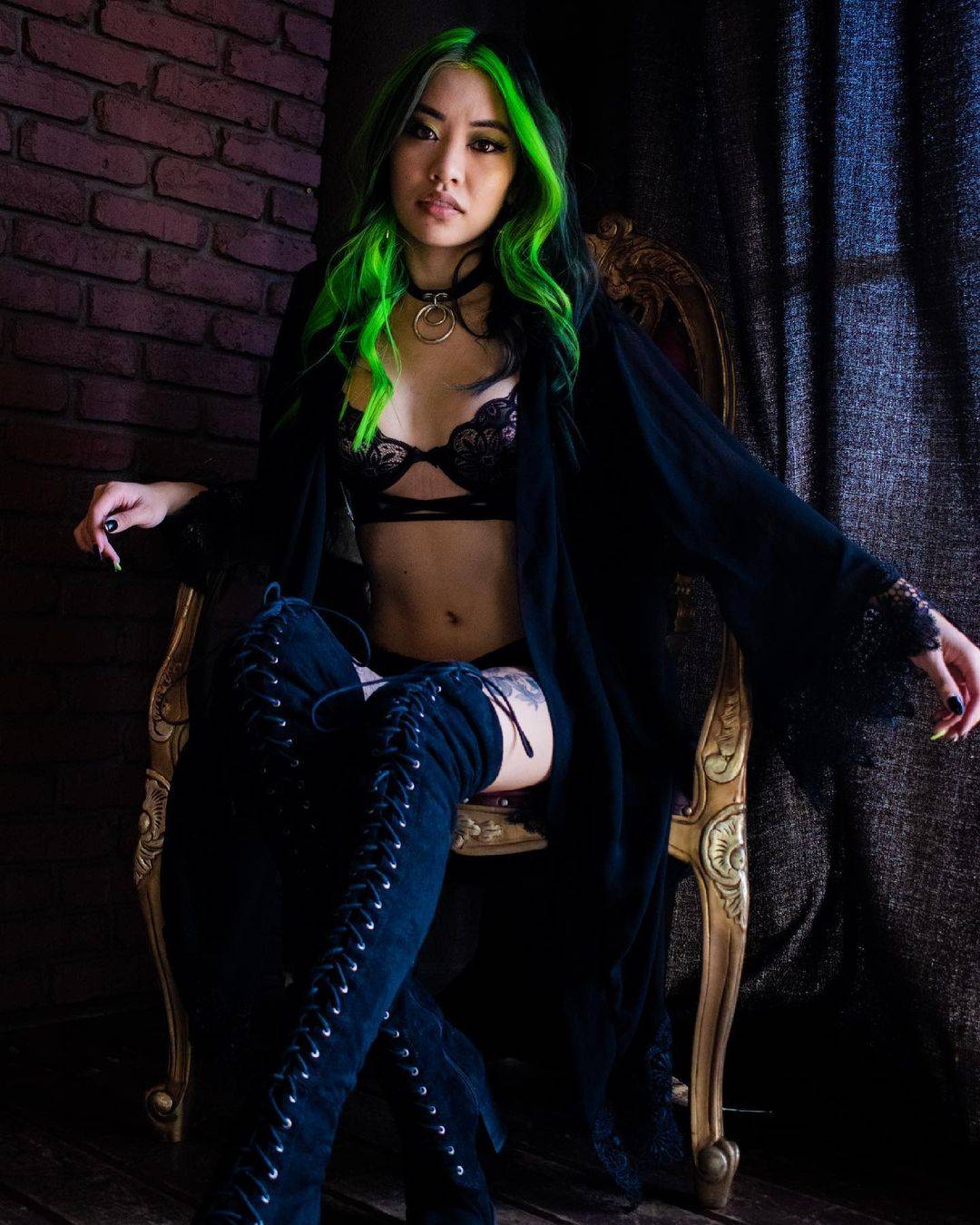 Michelle | Scrolller