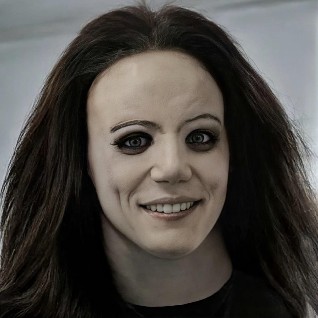 Michelle Myers | Scrolller