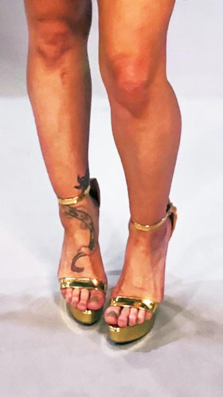 Mickie James | Scrolller