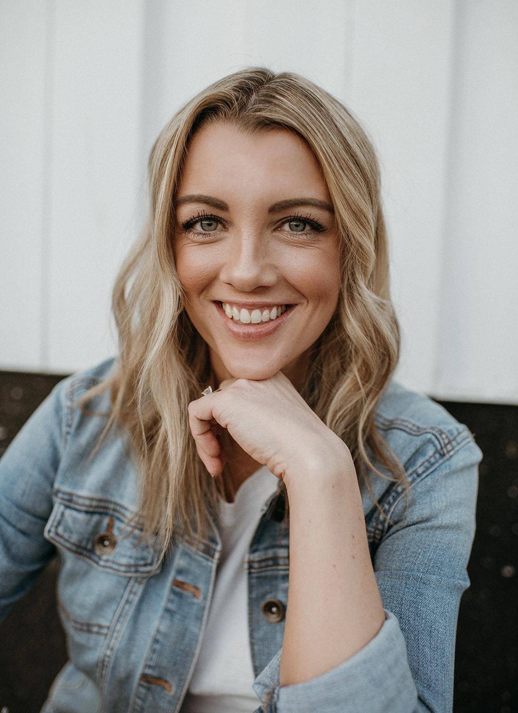 Mighty fine to meet you! 40[f] | Scrolller