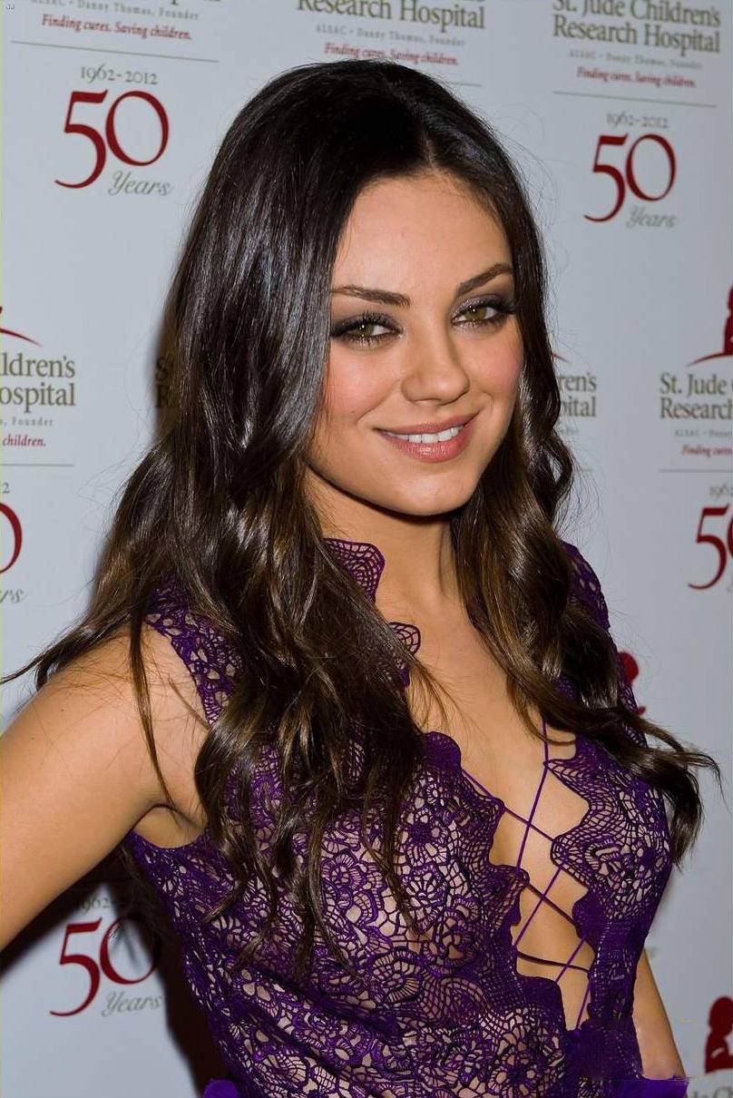 Mila Kunis | Scrolller