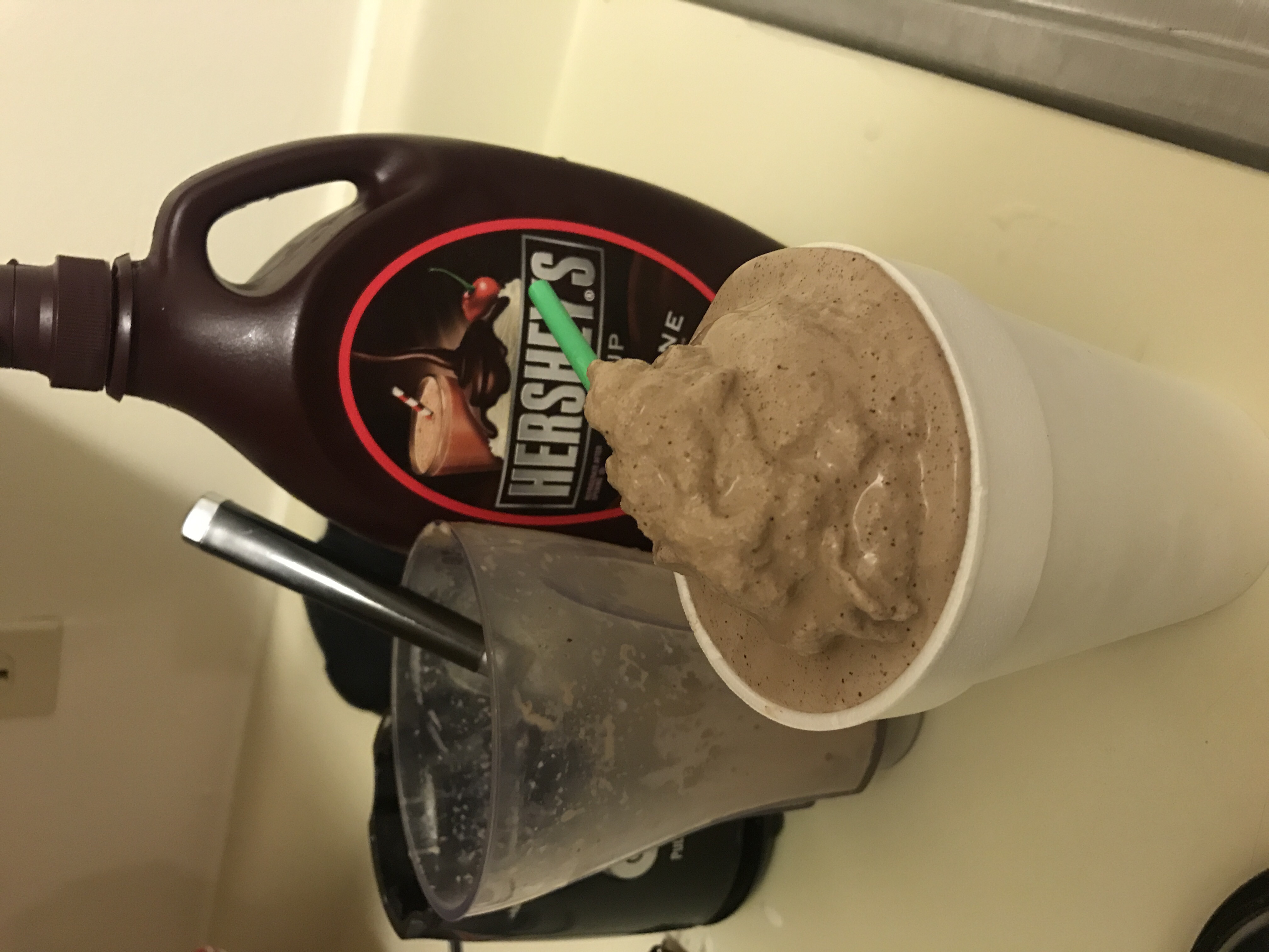 Milkshake | Scrolller