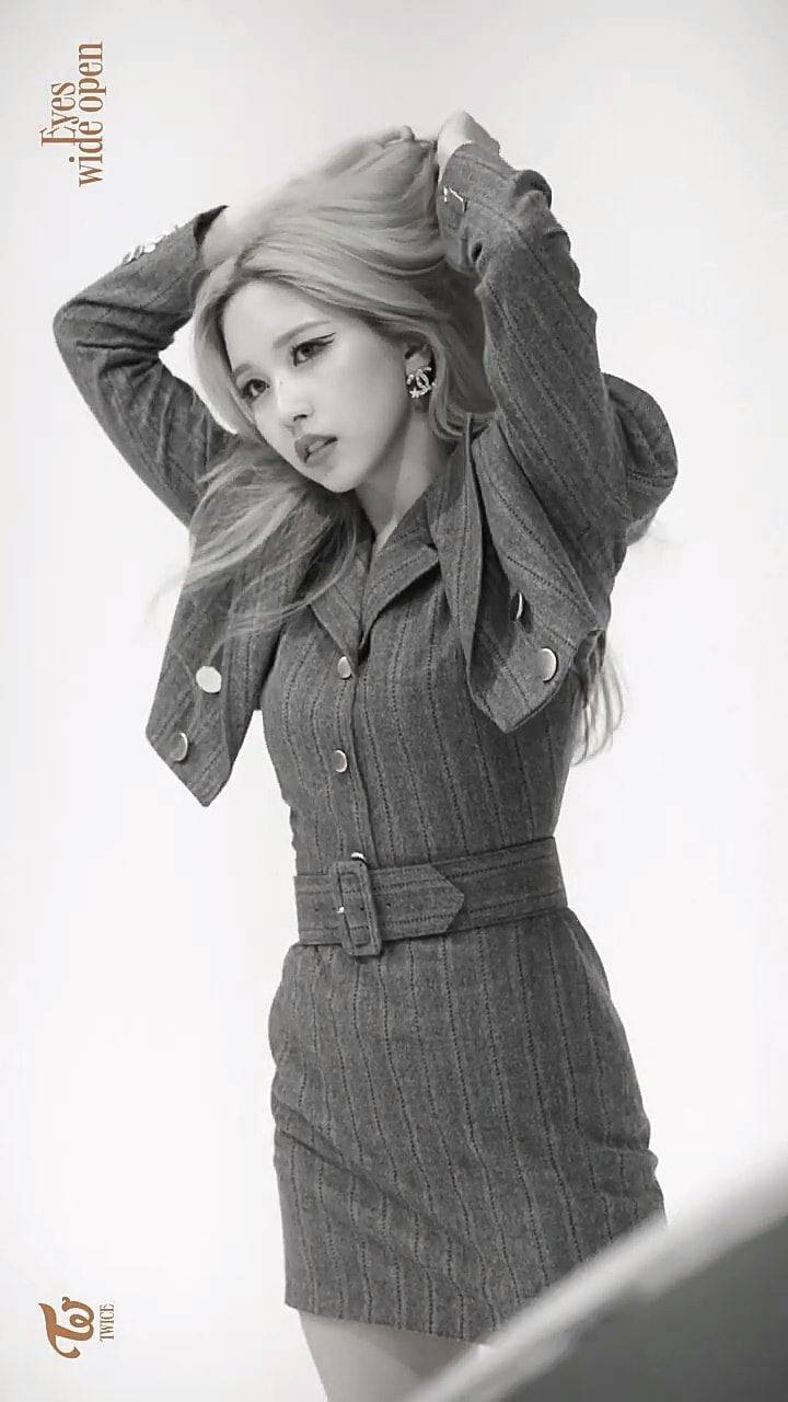 Mina - Eyes Wide Open Concept | Scrolller