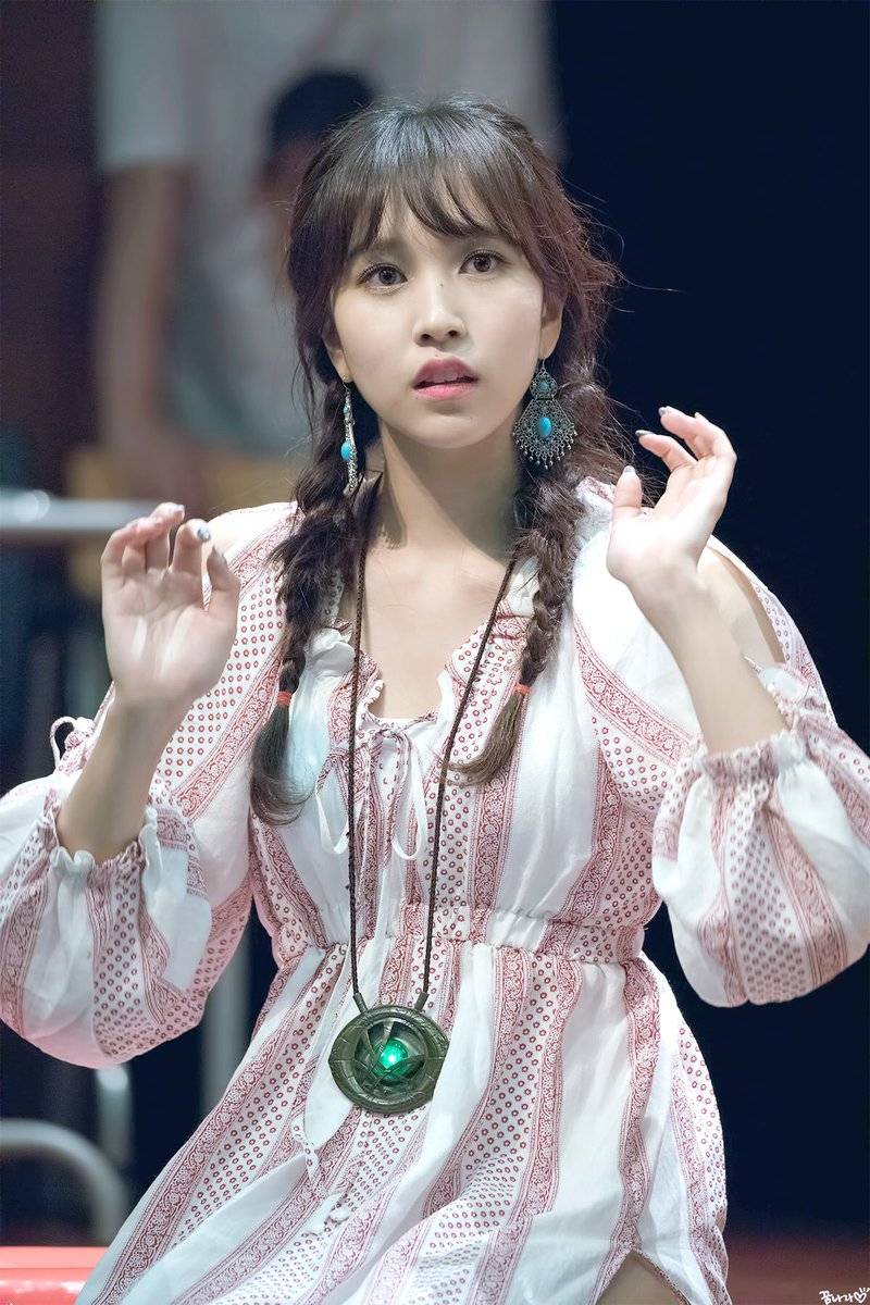 180721 Mina | Scrolller