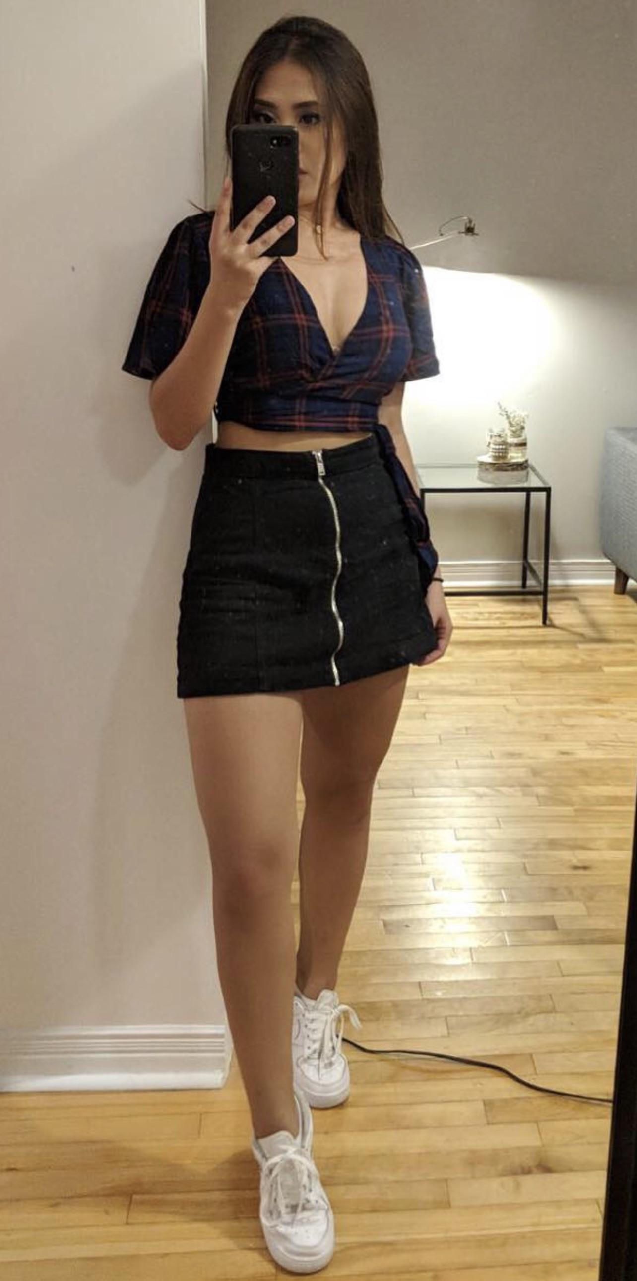 Miniskirt Scrolller
