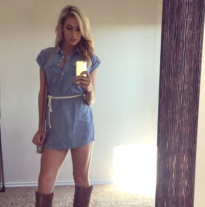 Mirror selfie - IG 2016 | Scrolller