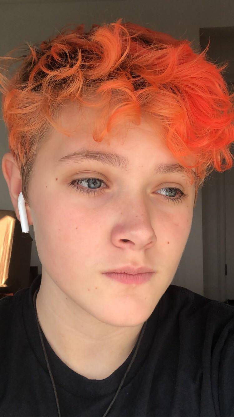 missing when my hair was this bright 😔 | Scrolller