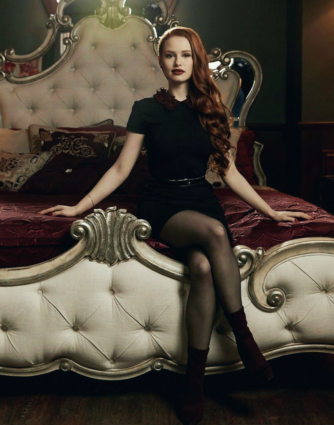 Mistress Madeleine | Scrolller