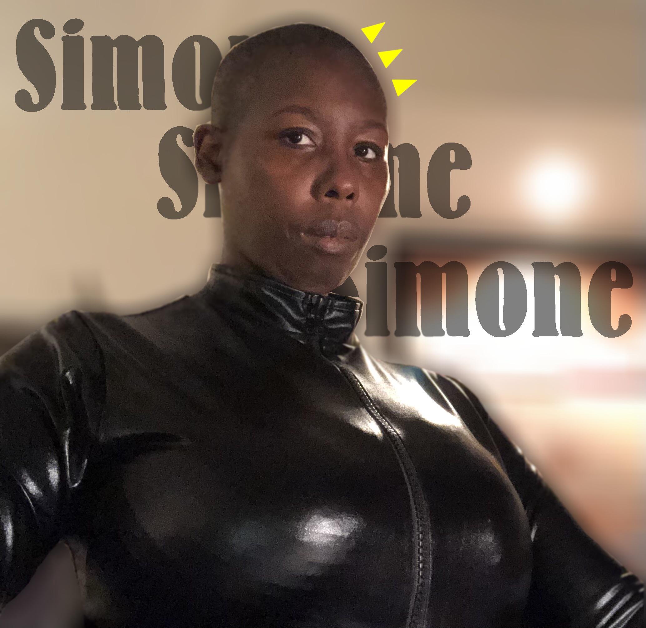 Mistress Simone | Scrolller