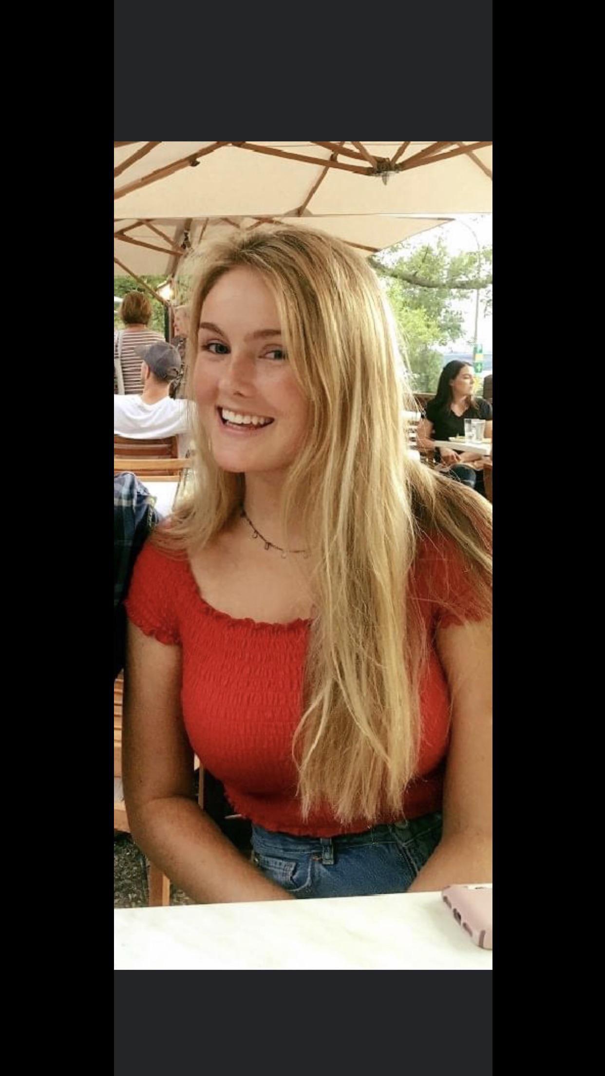 Molly can’t hide em | Scrolller