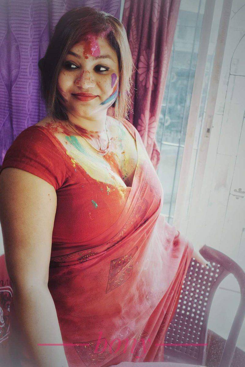 Mom after holi celebrations | Scrolller