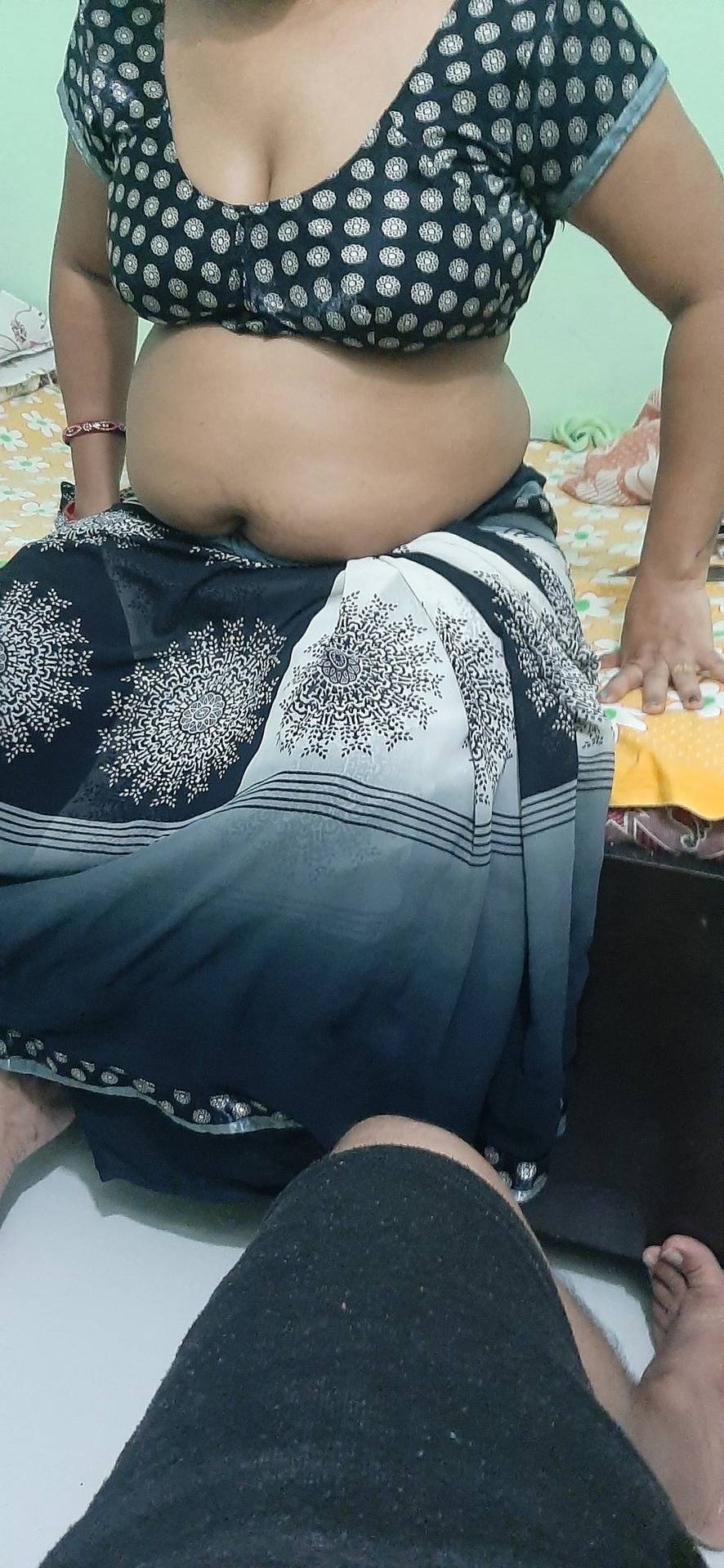 Mom tumhare kamrein hai. Kya kya karoge sali randi mom k sath? | Scrolller