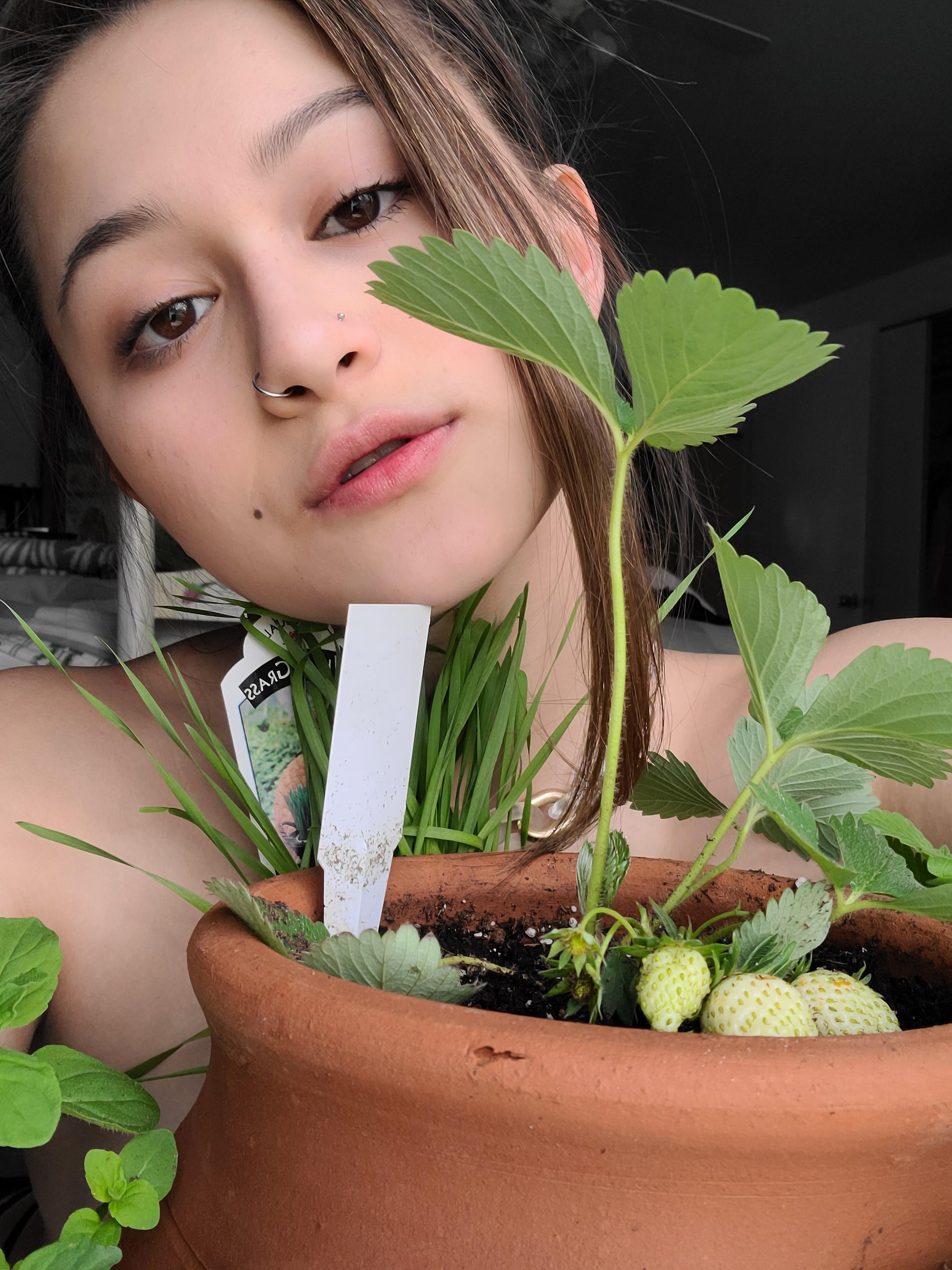 moment of appreciation for my lil strawbs 🥺🥲 | Scrolller