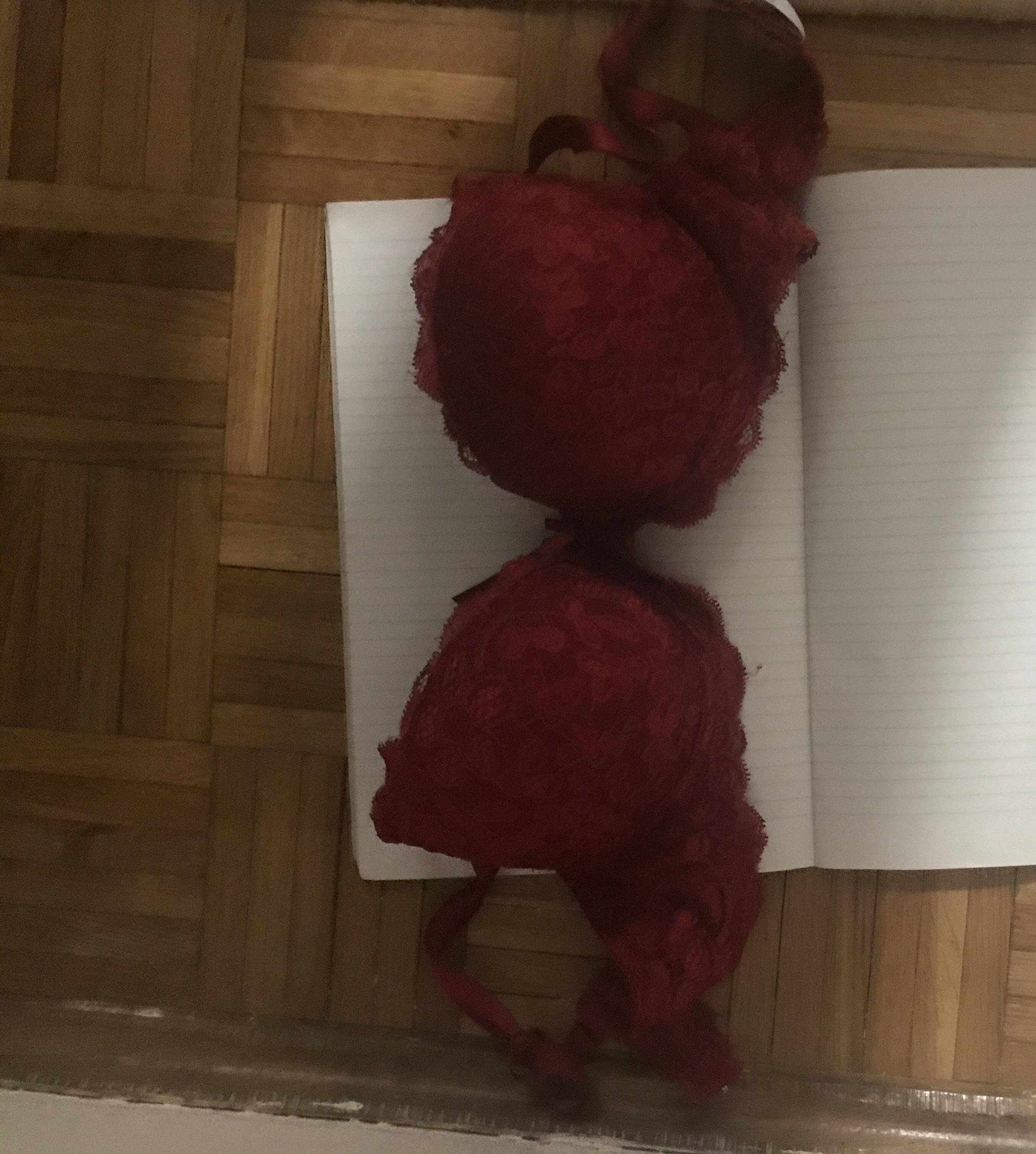 Moms Bra 36c If You Wanna Swap Moms Underwear Dm Scrolller